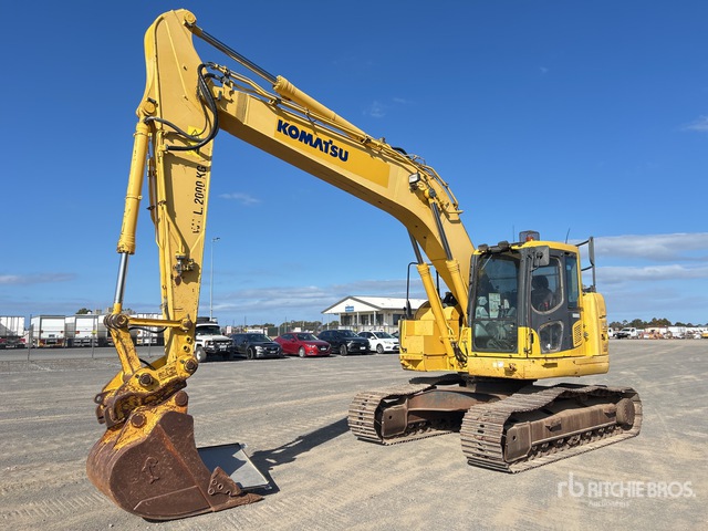 2012 Komatsu PC228US-8 Tracked Excavator | Ritchie Bros. Auctioneers