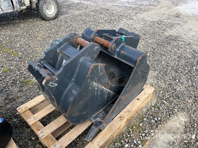 Quantity of (1) Pallets of Excavator Bucket | Ritchie Bros. Auctioneers