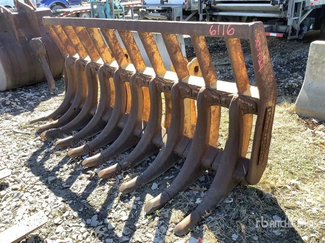 Fleco 124 in Wheel Loader Root Rake | Ritchie Bros. Auctioneers