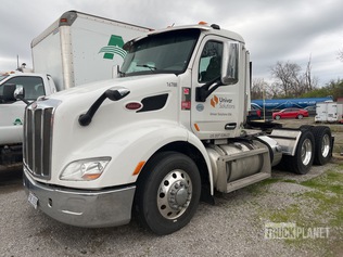 2016 Peterbilt 579 6x4 T/A Day Cab Truck Tractor (Inoperable) in West ...