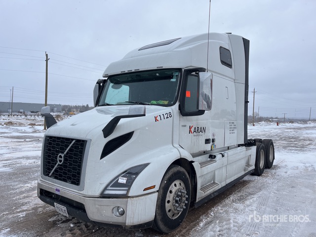 2023 Volvo VNR 6x4 Sleeper Truck Tractor | Ritchie Bros. Auctioneers