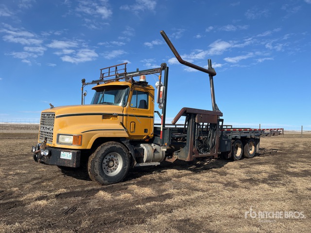 1992 Mack CH613 T/A Chargeur de balles | Ritchie Bros. Auctioneers