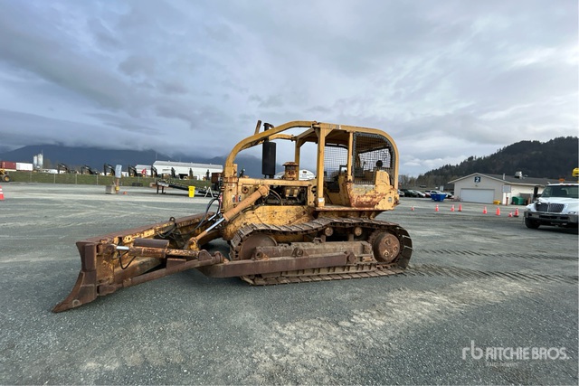 International TD15C Crawler Dozer | Ritchie Bros. Auctioneers