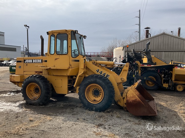 1988 John Deere 444E Wheel Loader (Inoperable) in Newburgh Heights ...