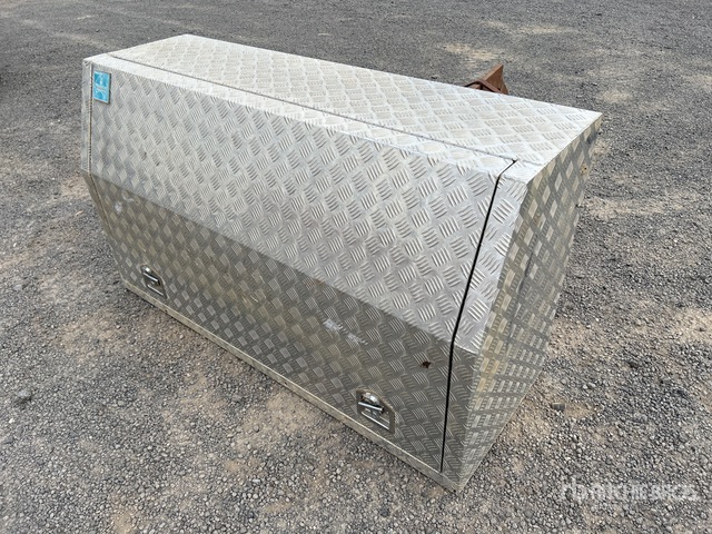 MW 1480 mm Alloy Tool Box | Ritchie Bros. Auctioneers