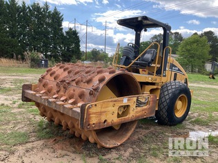2007 Cat CS-533E Smooth Drum Compactor in Wilson, North Carolina ...