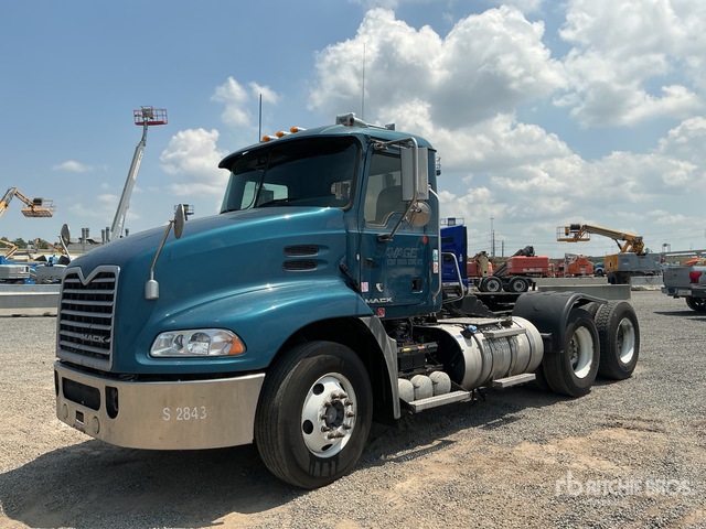 2018 Mack CXU613 6x4 Day Cab Prime Mover | Ritchie Bros. Auctioneers