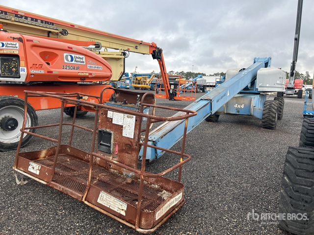 2000 Genie S60 4WD Gasoline Telescopic Boom Lift (Inoperable) | Ritchie ...