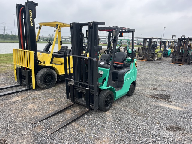 2017 Mitsubishi FGC-25N 4750 lb Pneumatic Tire Forklift | Ritchie Bros ...