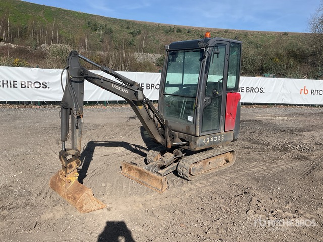 2018 Volvo EC18D Mini Excavator | Ritchie Bros. Auctioneers