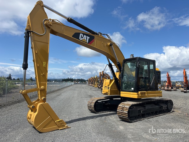 2020 Cat 325FLCR Tracked Excavator | Ritchie Bros. Auctioneers