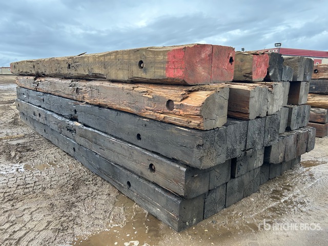 Quantity of (10) 4 ft x 20 ft Digging Mats | Ritchie Bros. Auctioneers