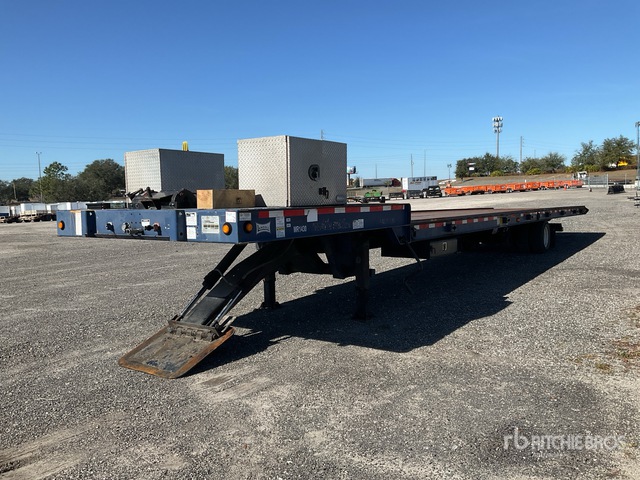 2013 Landoll 330 48 ft S/A Sliding Axle Trailer | Ritchie Bros. Auctioneers