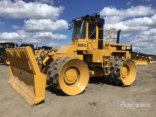 1994 Cat 826C Landfill Compactor in Davenport, Florida, United States ...