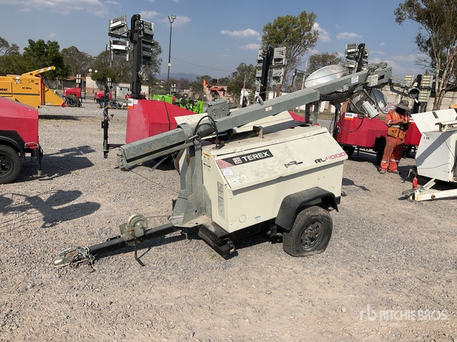 2011 Terex RL400 Torre de Iluminacion (INOPERABLE) / Light Tower ...