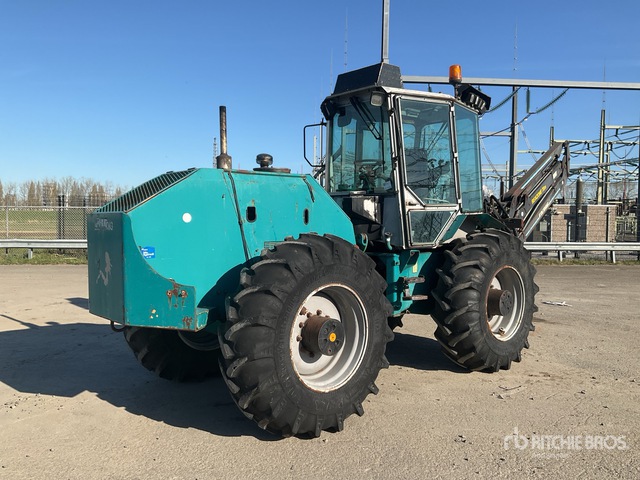 Huddig 860 4x4 Backhoe Loader | Ritchie Bros. Auctioneers