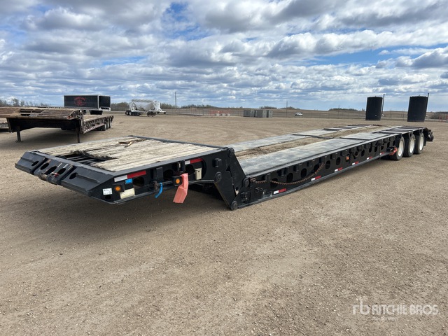 2006 K-Line 50 ton Tri/A Folding Neck Trailer | Ritchie Bros. Auctioneers