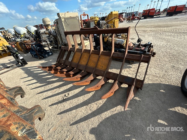 105 in Wheel Loader Rake | Ritchie Bros. Auctioneers