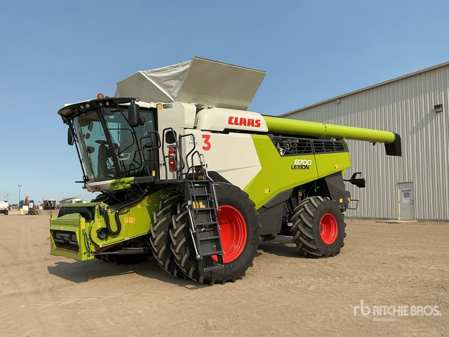 2022 Claas LEXION 8700 Combine Harvester | Ritchie Bros. Auctioneers