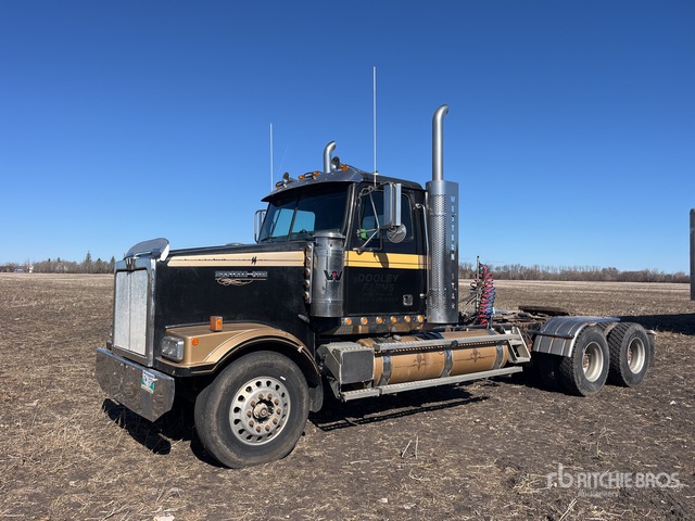 2001 Western Star 4964FX 6x4 Day Cab Prime Mover | Ritchie Bros. Auctioneers