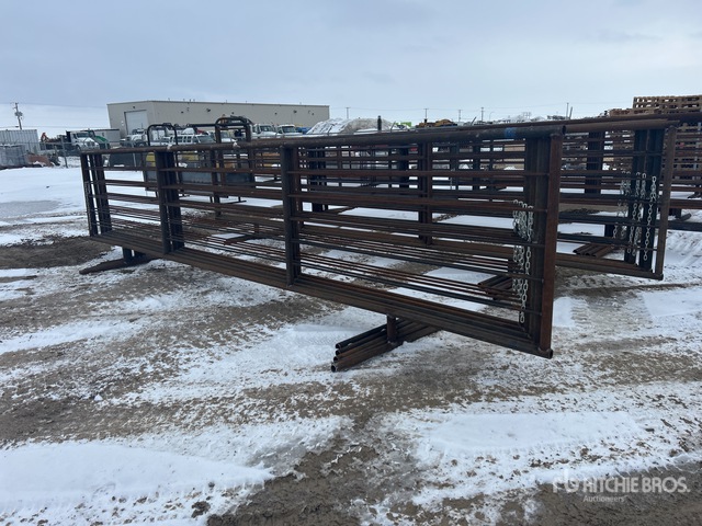 Quantity of (5) 24 ft Livestock Panel | Ritchie Bros. Auctioneers