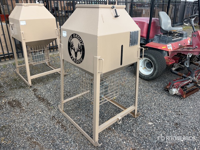 Big Daddy Electric 700 Lb Deer Feeder (Unused) | Ritchie Bros. Auctioneers