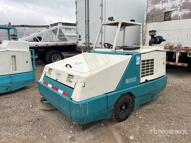 2007 Tennant 800 Ride-On Floor Sweeper | Ritchie Bros. Auctioneers