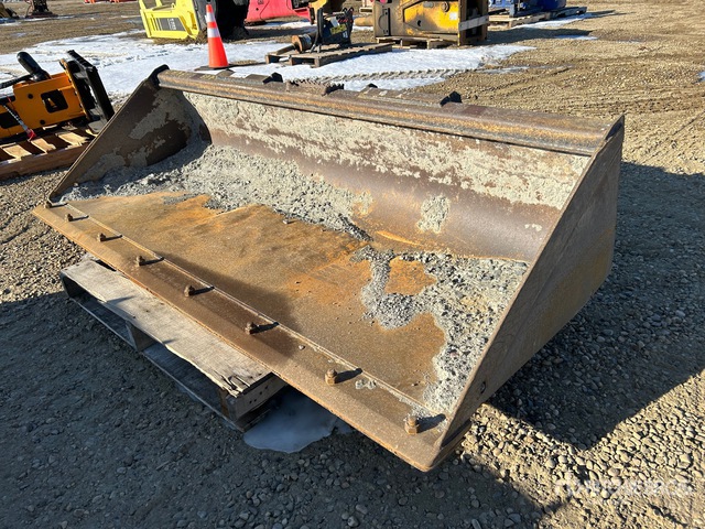 John Deere C84 84 in Skid Steer Bucket | Ritchie Bros. Auctioneers