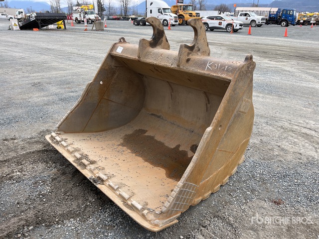 Cat 70 in Q/C Cleanup Excavator Bucket | Ritchie Bros. Auctioneers