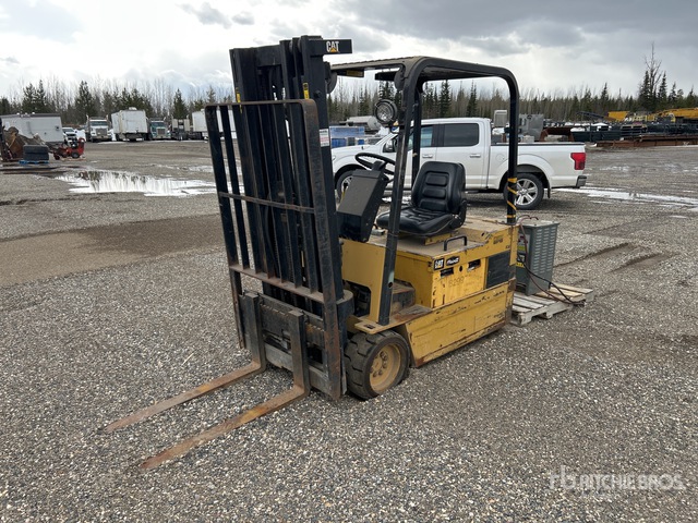 1991 Cat FC40 4000 lb Electric Forklift (Inoperable) | Ritchie Bros ...