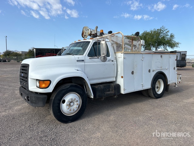 1995 Ford F-800 4x2 Service Truck | Ritchie Bros. Auctioneers