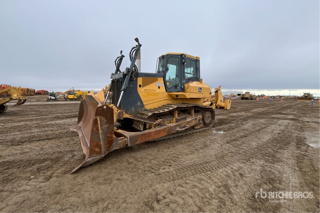 2007 John Deere 950J Crawler Dozer | Ritchie Bros. Auctioneers