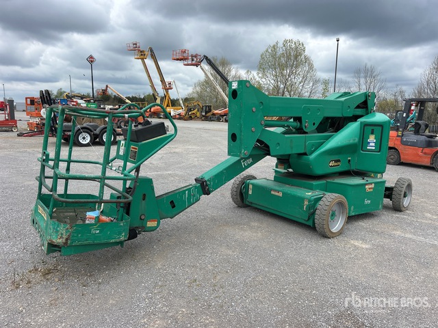 1997 JLG 40 2WD Electric Articulating Boom Lift | Ritchie Bros. Auctioneers