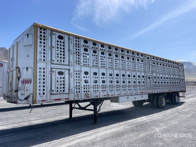 2016 Merritt 52 ft T/A Spread Axle Livestock Trailer | Ritchie Bros ...