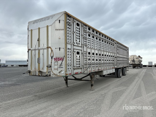 2016 Merritt 52 ft T/A Spread Axle Livestock Trailer | Ritchie Bros ...
