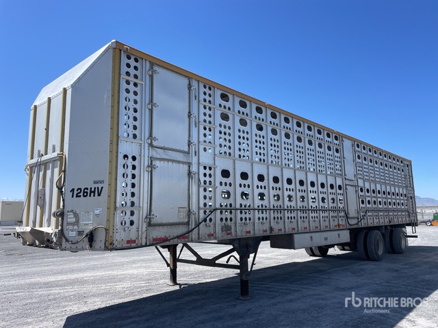 2013 Merritt 52 ft T/A Spread Axle Livestock Trailer | Ritchie Bros ...