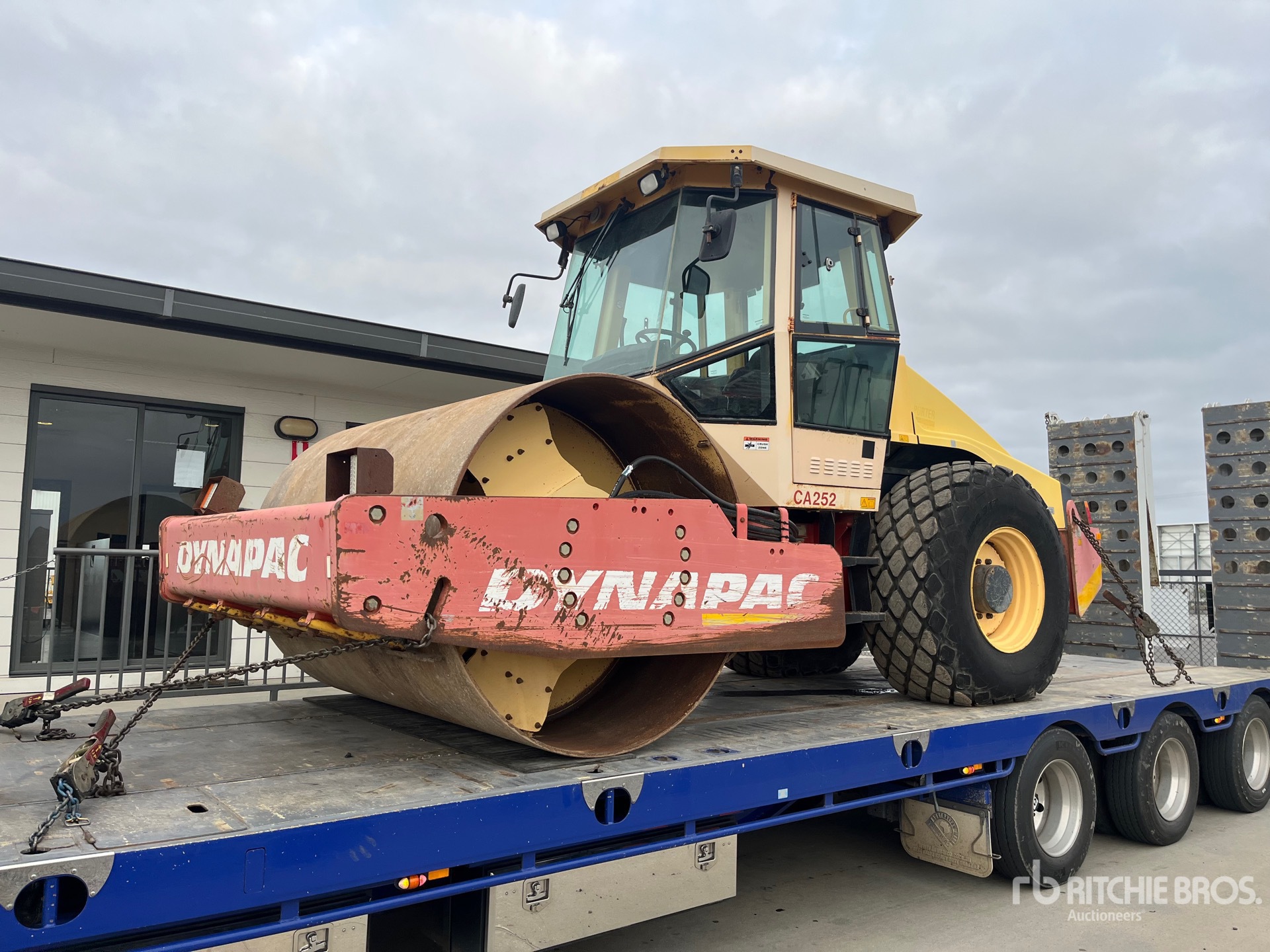 Dynapac CA252D Double Drum Roller | Ritchie Bros. Auctioneers