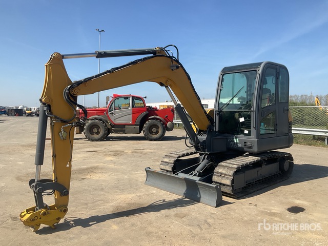 Hixen HX65 Mini Excavator | Ritchie Bros. Auctioneers