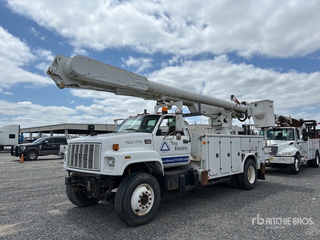 1999 Altec AM855 55 ft on 1999 GMC C7500 4x2 Bucket Truck | Ritchie ...