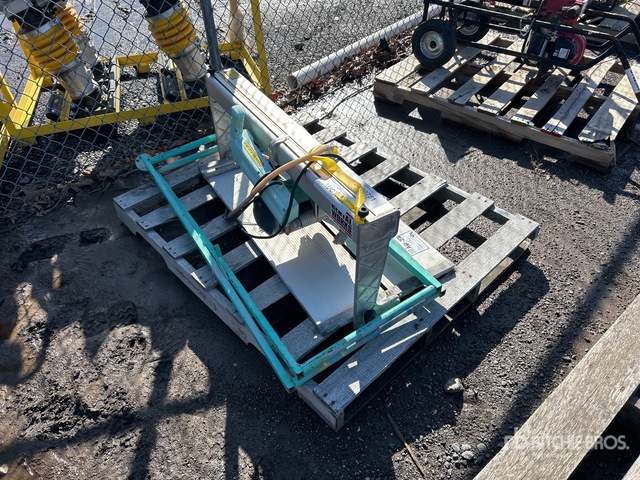 Combi 200 Tile Saw | Ritchie Bros. Auctioneers