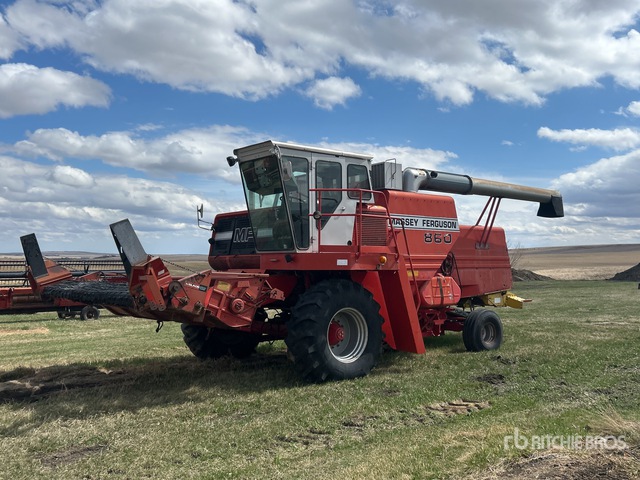 1983 Massey Ferguson 860 Combine Harvester (Inoperable) | Ritchie Bros ...