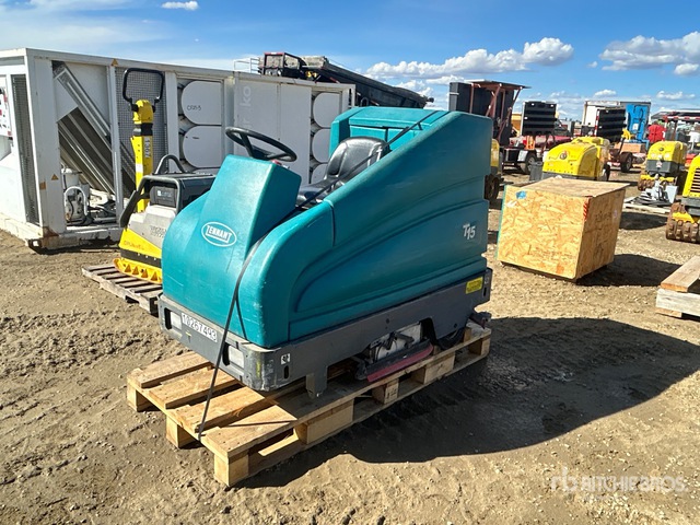 Tennant T15 Ride-On Floor Scrubber | Ritchie Bros. Auctioneers