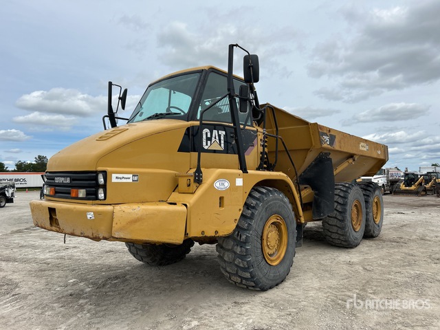2008 Cat 725 Articulated Dump Truck | Ritchie Bros. Auctioneers