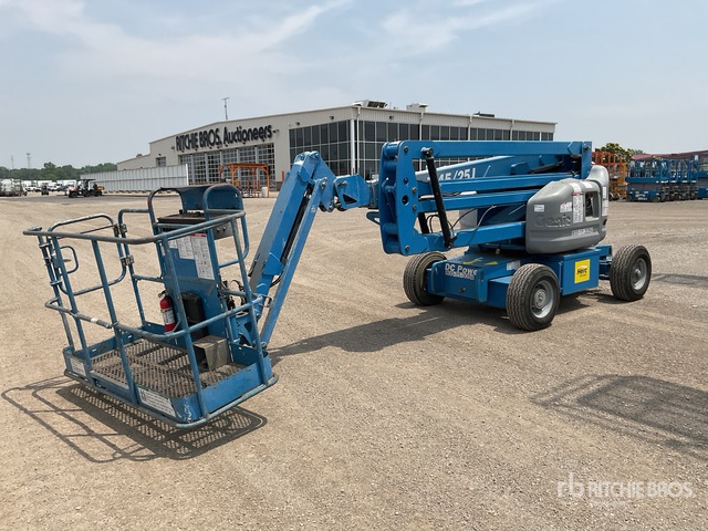 2016 Genie Z-45/25J 2WD Electric Articulating Boom Lift | Ritchie Bros ...