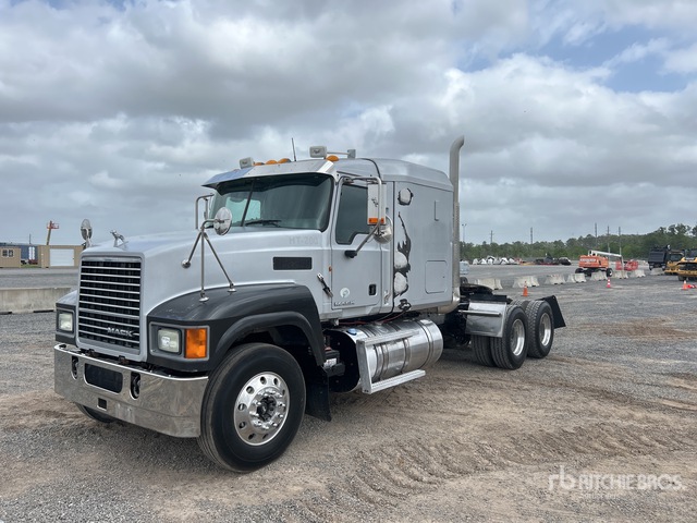 2011 Mack CHU613 6x4 T/A Sleeper Truck Tractor | Ritchie Bros. Auctioneers