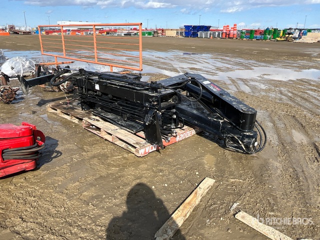 National Crane N50 8300 lb 27 ft Pescante montado en camión | Ritchie ...