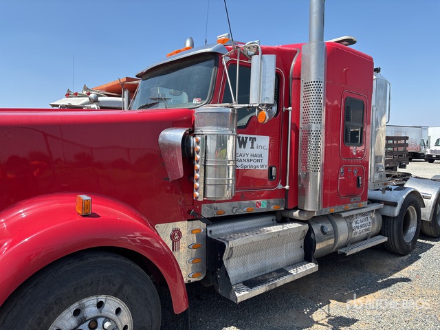 2016 Kenworth W900 8x4 Tri/A Sleeper Truck Tractor (Inoperable ...