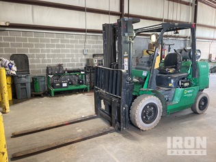 2015 Mitsubishi FG40N 7350 lb Pneumatic Tire Forklift (Inoperable) in ...