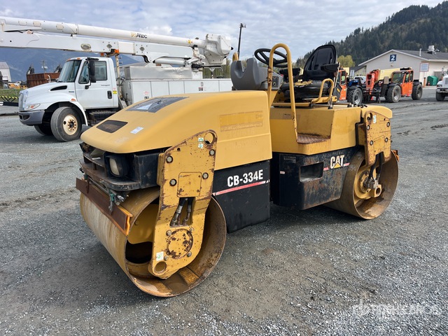 2005 Cat CB-334E Double Drum Roller | Ritchie Bros. Auctioneers