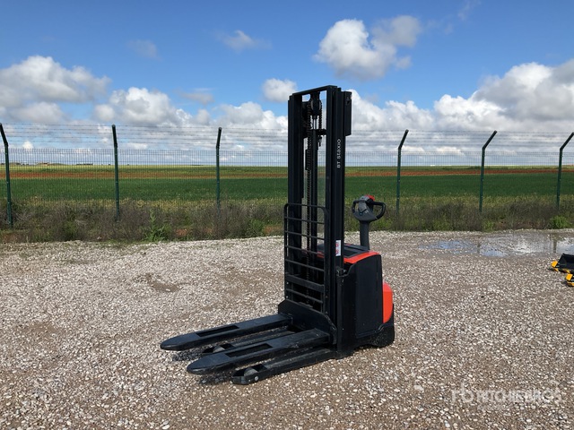 2018 Toyota SWE120 Electric Stacker | Ritchie Bros. Auctioneers